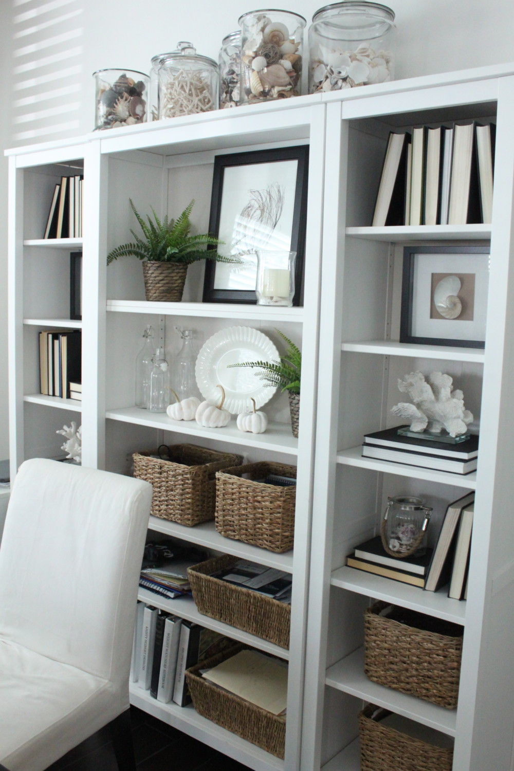 No-Cost Decorating: Backward Books!